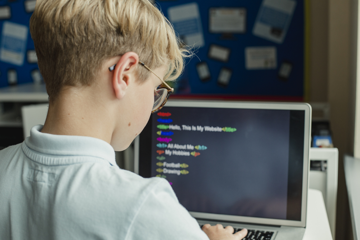 How to Teach Students to Code: 5 Tips from Experts | Learning.com