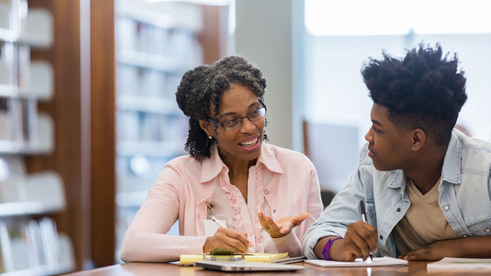 The Changing Role from Librarian to Digital Media Specialists | Learning