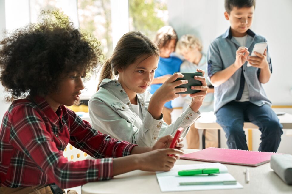 Preventing Cyberbullying: Working Together to Keep Kids Safe Online ...